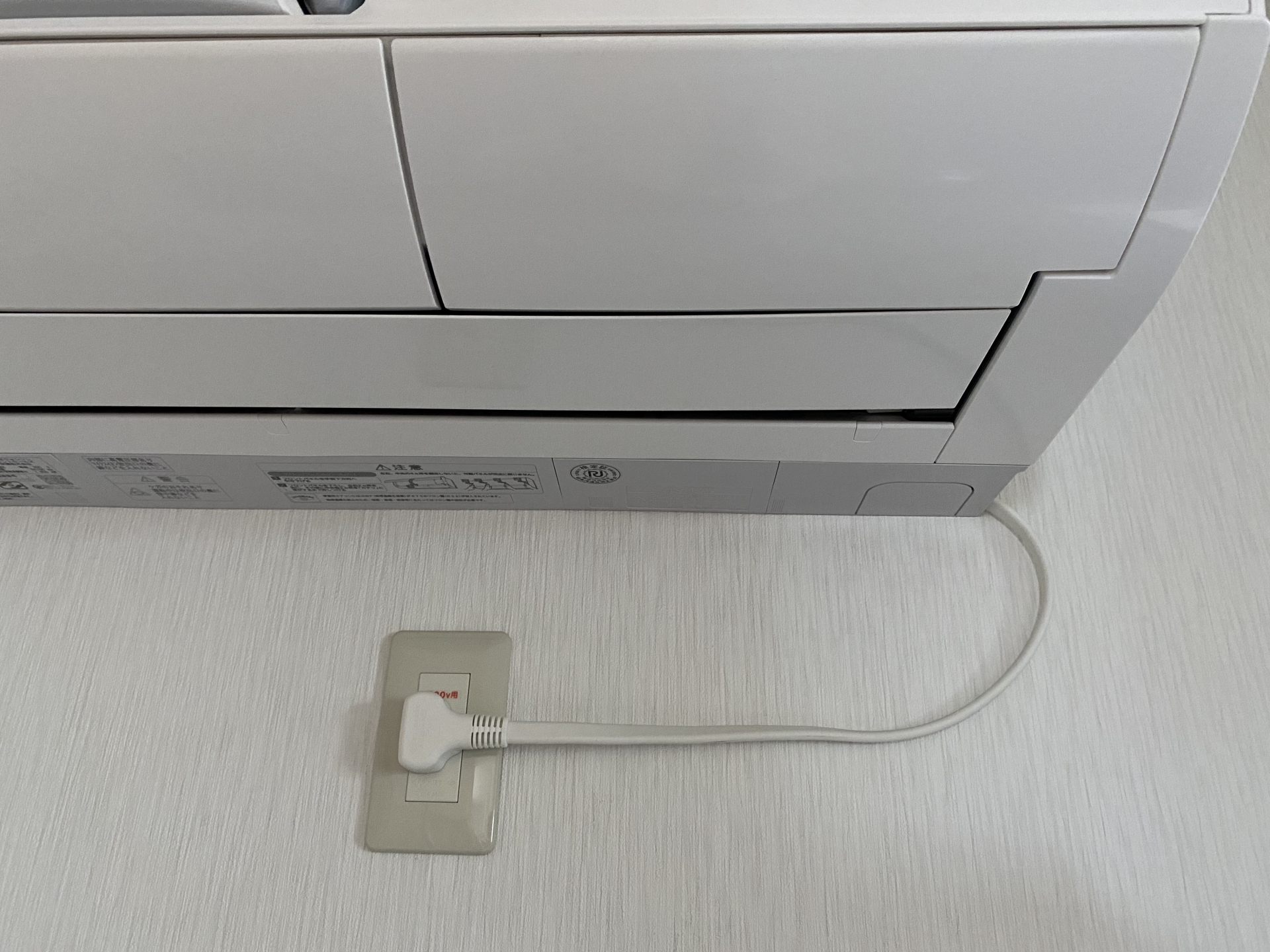 エアコン修理の費用相場とメーカー買い替えはいくらかかる？ | 電気工事ならDENKI110